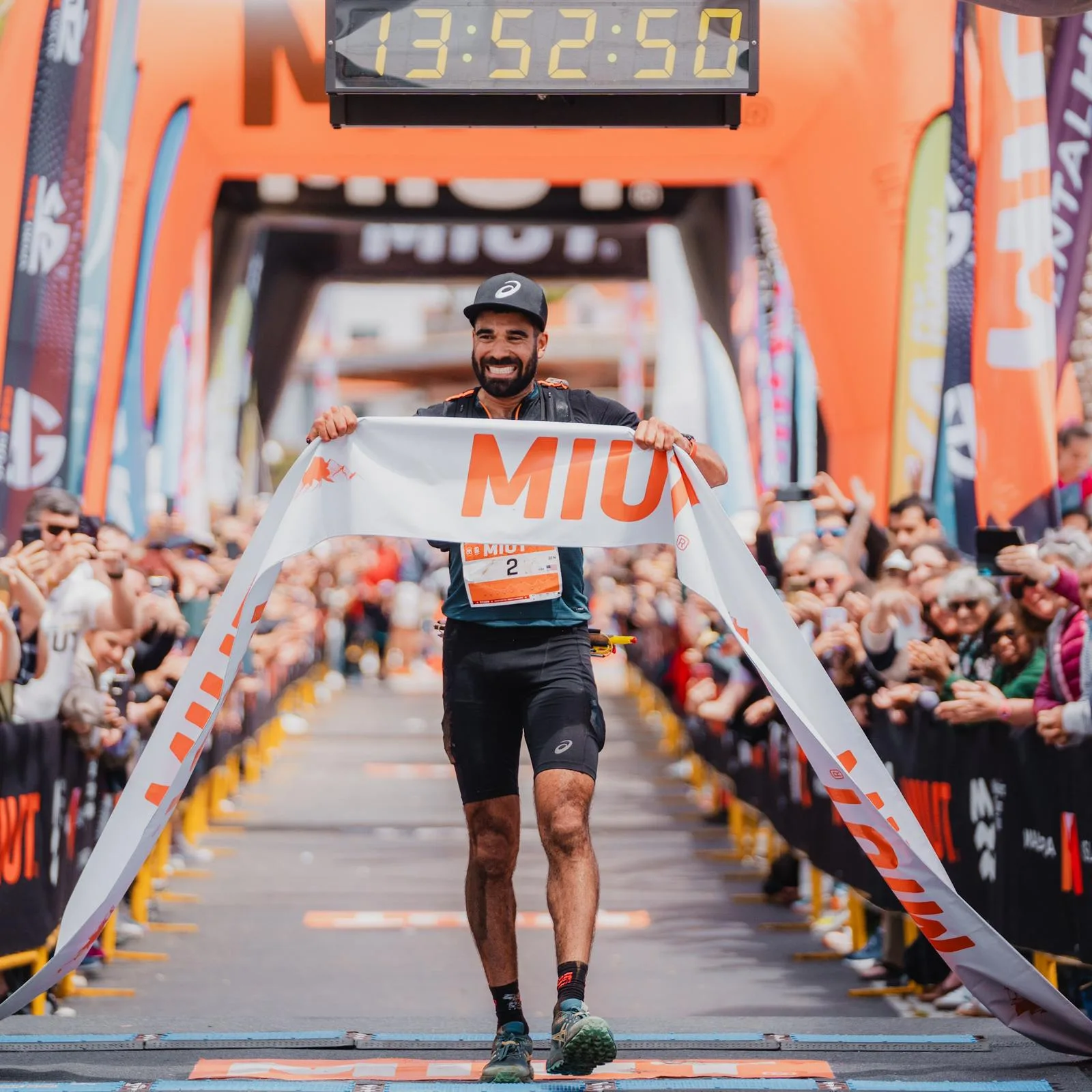 Martina Valmassoi e Ben Dhiman Conquistam os 115 km do Madeira Island ...